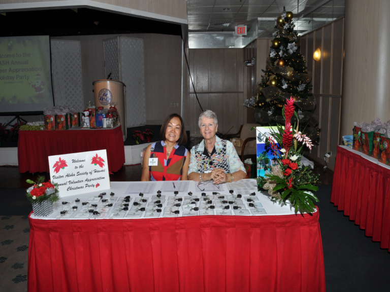 Volunteers | Programs | Visitor Aloha Society of Hawaii
